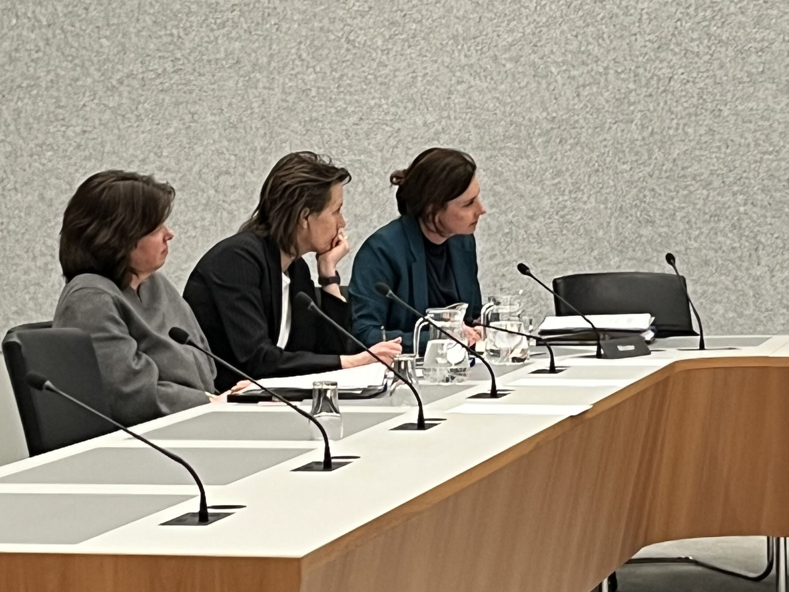 Kamer legt minister vuur aan de schenen over lobbyregister – Open State ...